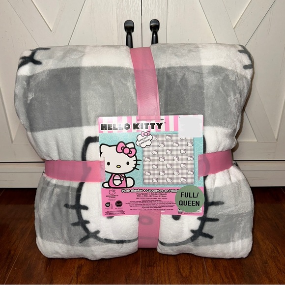 Hello Kitty | Bedding | Hello Kitty Gray Plaid Fullqueen Blanket | Poshmark